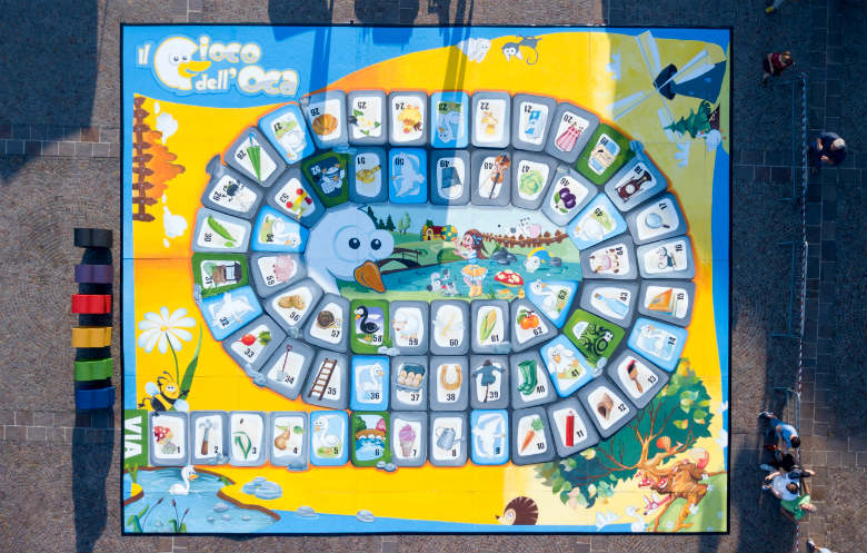 Largest board game, Game of the Goose | Guinness World Records