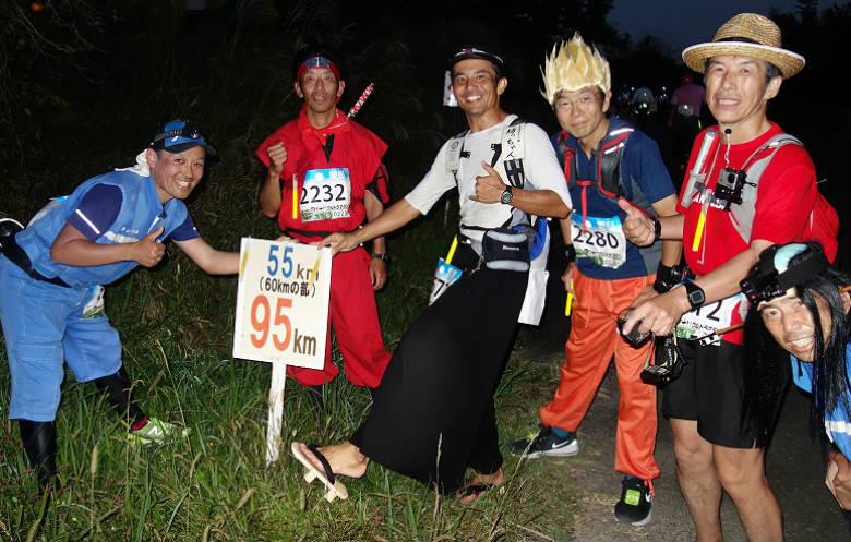 Fastest time to run an ultra marathon (100 km) wearing geta | Guinness ...