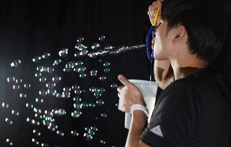 Animated Single Bubbles