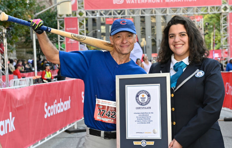 Fastest marathon dressed in a baseball uniform (male) | Guinness World ...