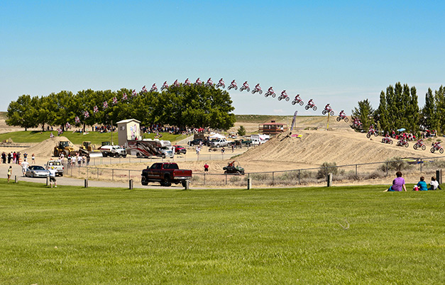 Longest dirt to dirt ramp jump by motorcycle | Guinness World Records