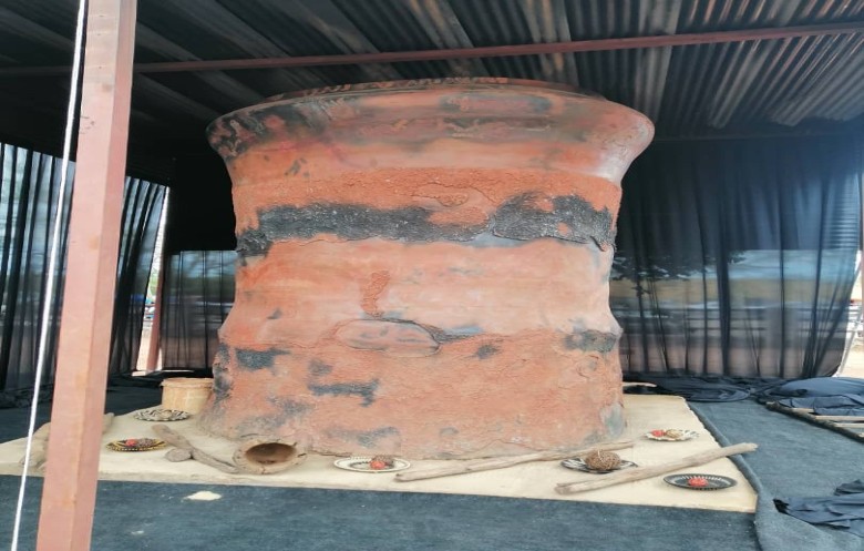 Largest clay pot (baked) | Guinness World Records
