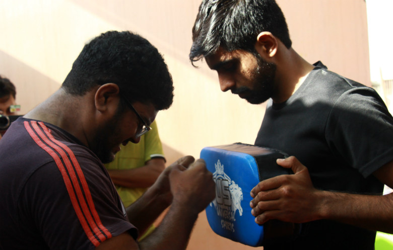 Most full contact punches in three minutes (male) | Guinness World Records