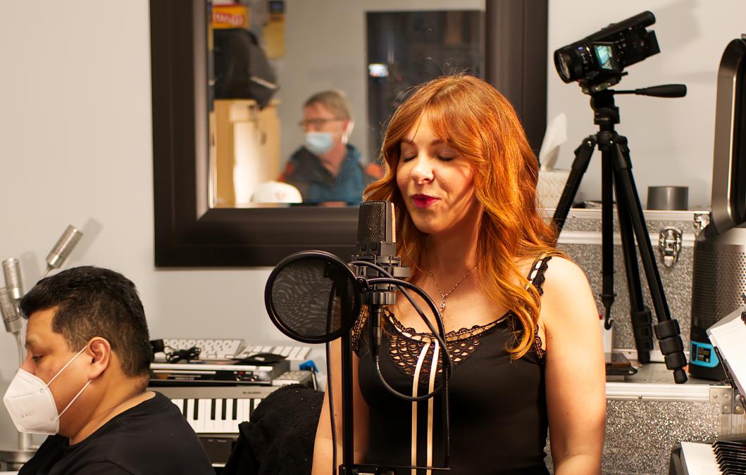 Lowest vocal note by a female | Guinness World Records