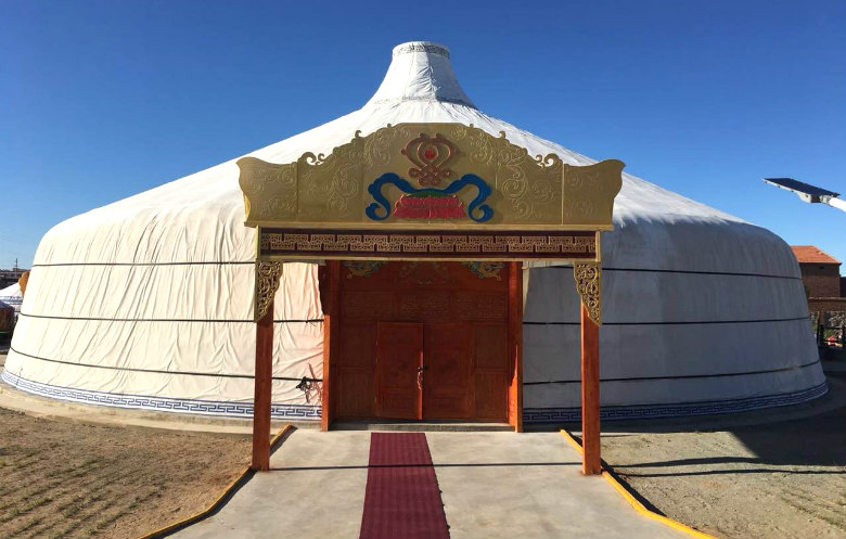 Largest collapsible yurt | Guinness World Records