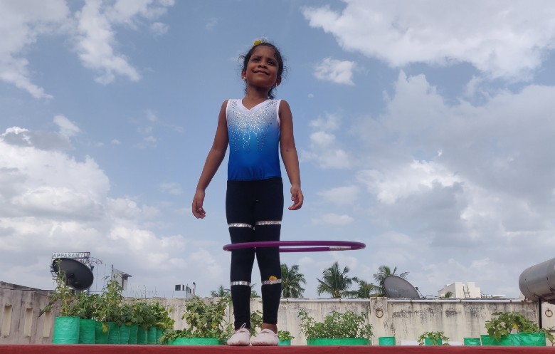 Most hula hoop revolutions around the knees in one minute | Guinness ...