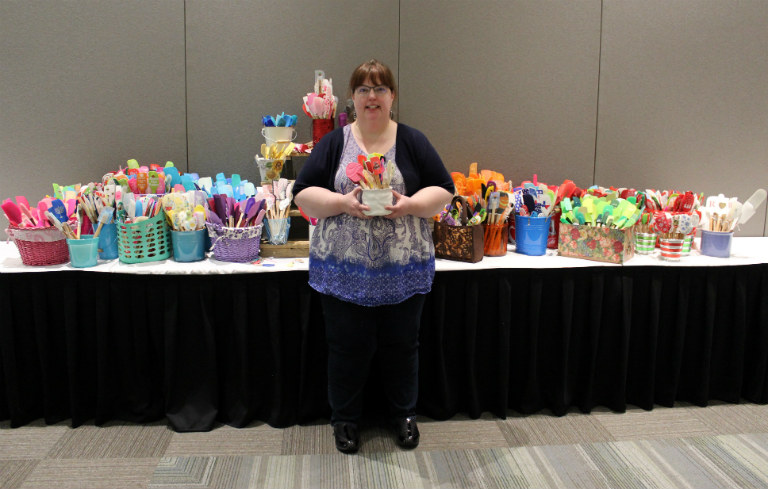 Largest collection of spatulas | Guinness World Records