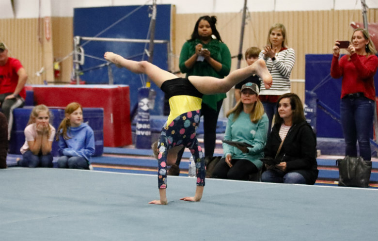 Most backward walkovers in 30 seconds | Guinness World Records