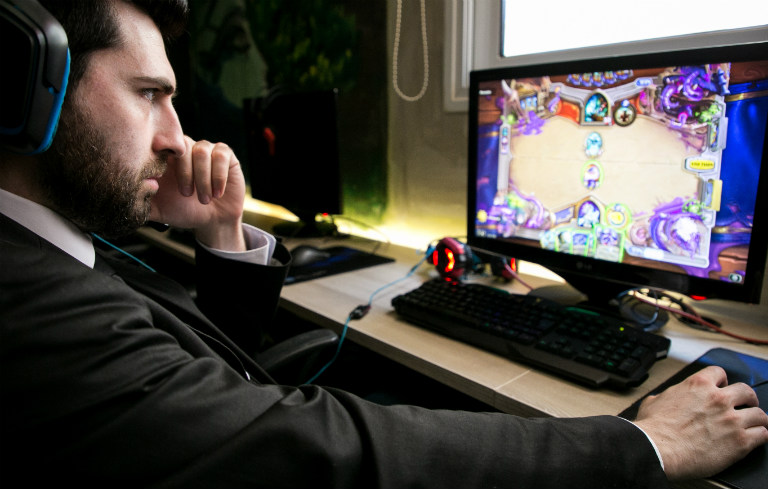 Longest videogame marathon playing a digital collectable card game ...