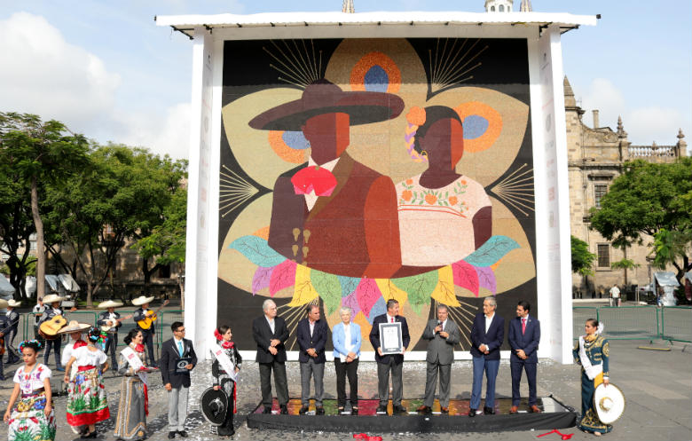 Largest bead mosaic (image) | Guinness World Records