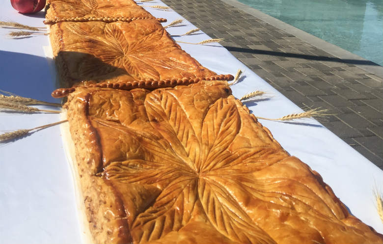 Largest serving of gata | Guinness World Records