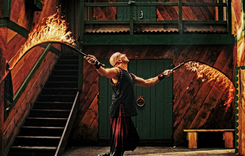 Most fire whip crack juggling catches in one minute (three whips ...