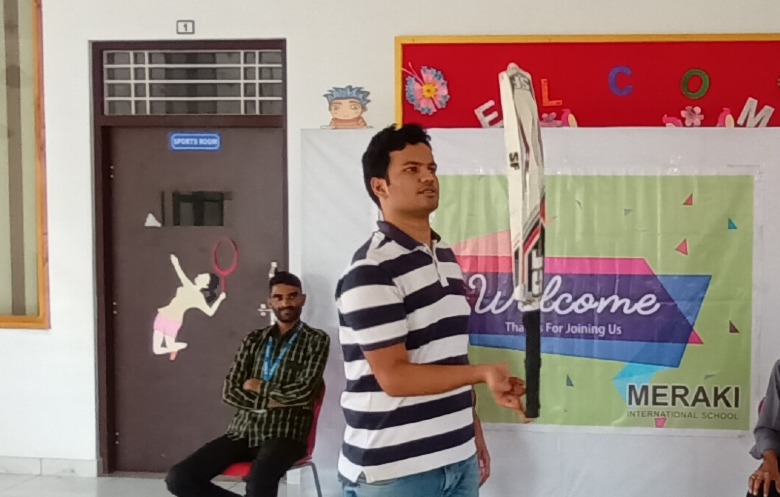 Longest time balancing a cricket bat on one finger | Guinness World Records