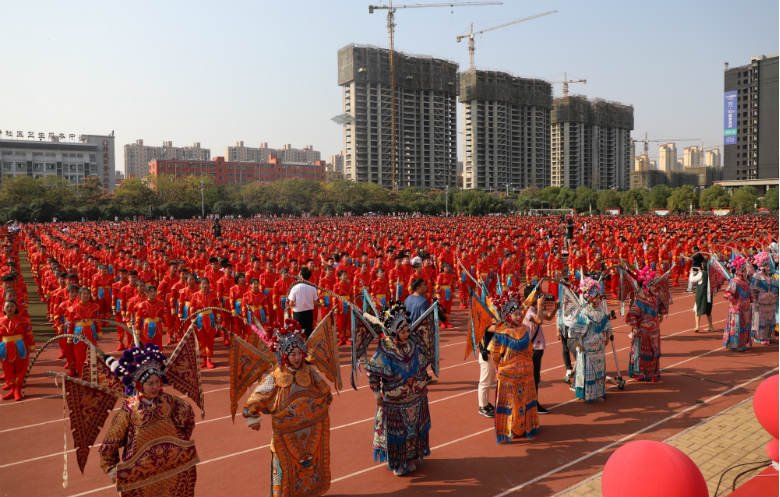 Most people performing Henan opera simultaneously | Guinness World Records