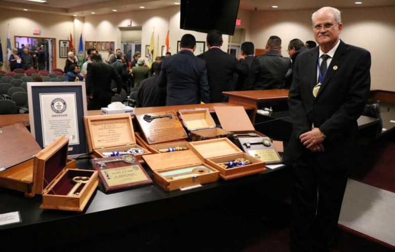 Most 'key to the city' awards won by an individual at a single ceremony ...