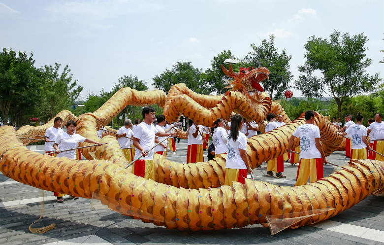 Longest bamboo dancing dragon | Guinness World Records