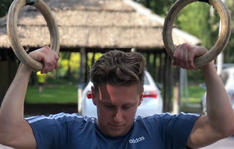 Most consecutive L-sit ring muscle ups (male) | Guinness World Records