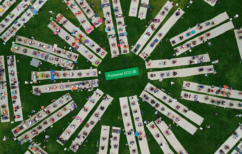 Largest acupressure massage lesson | Guinness World Records