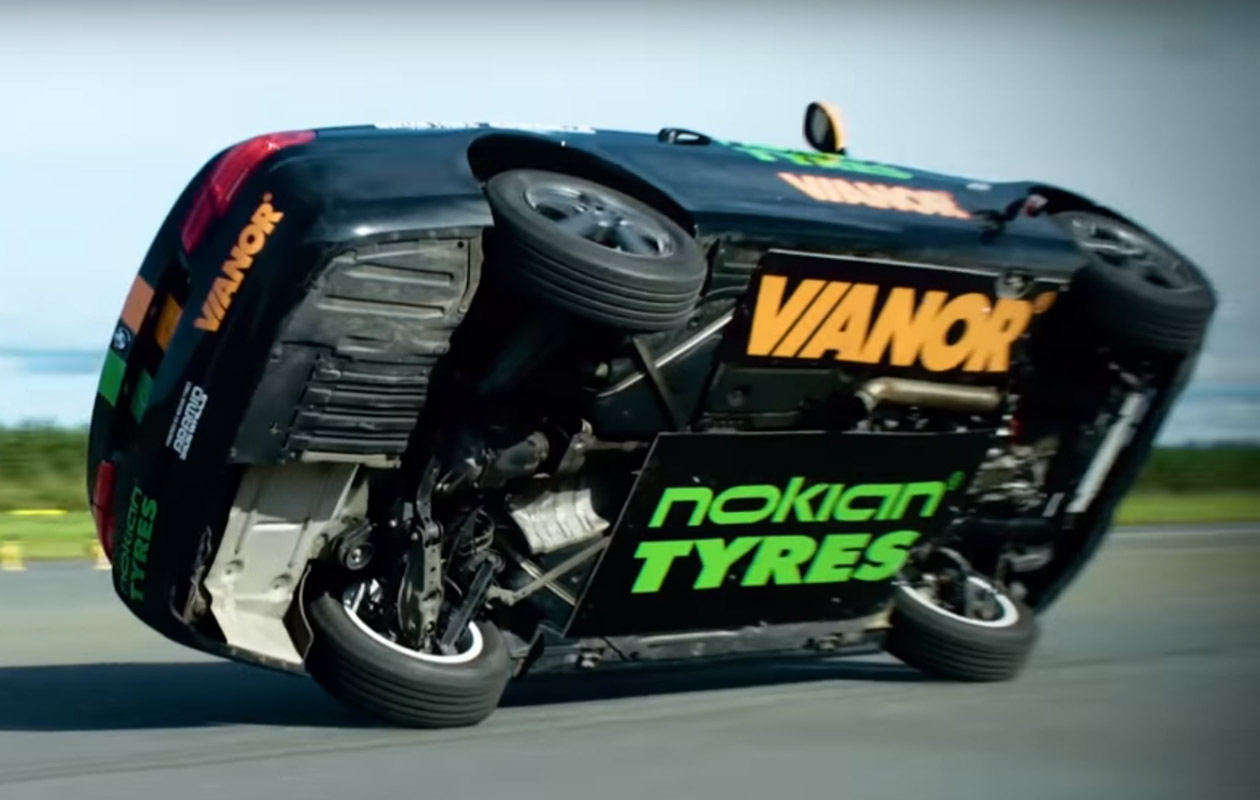 Fastest side wheelie in a car | Guinness World Records