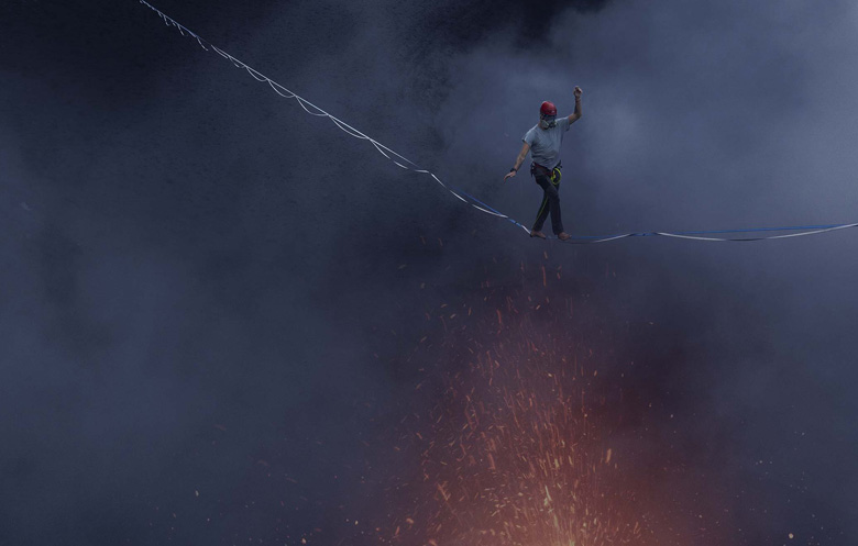Longest slackline walk over an active volcano (ISA-approved) | Guinness ...