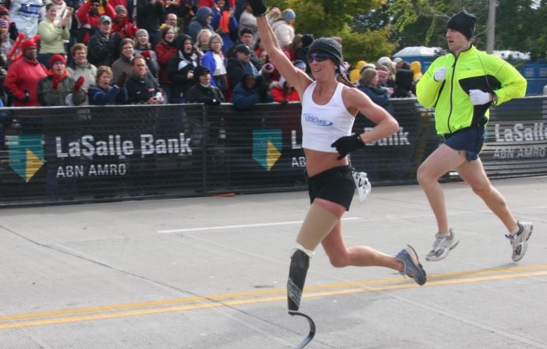 Fastest marathon (female) - LA2 | Guinness World Records