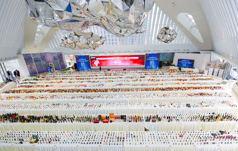 Most varieties of alcohol on display | Guinness World Records