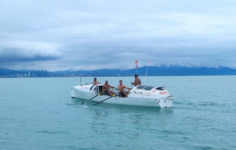 Fastest crossing of the Black Sea rowing (team) | Guinness World Records