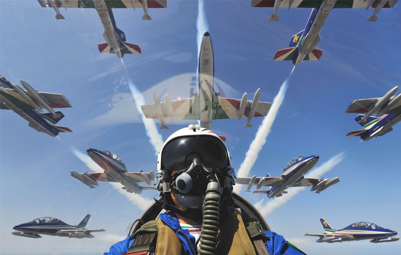 Most jet aircraft in a military aerobatic display team | Guinness World ...
