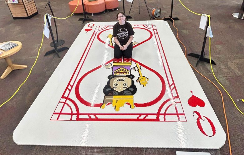 Largest LEGO® brick playing card | Guinness World Records