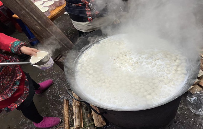 Most sticky rice dumplings served in 8 hours | Guinness World Records
