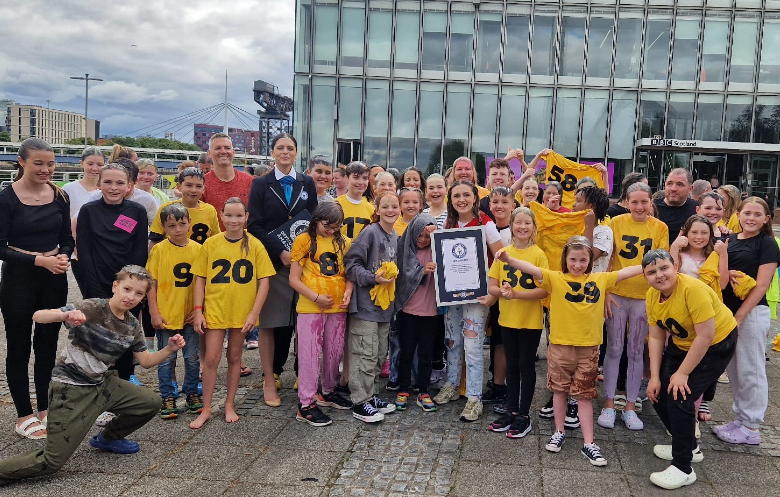 Most people gunged/slimed in relay in three minutes | Guinness World ...