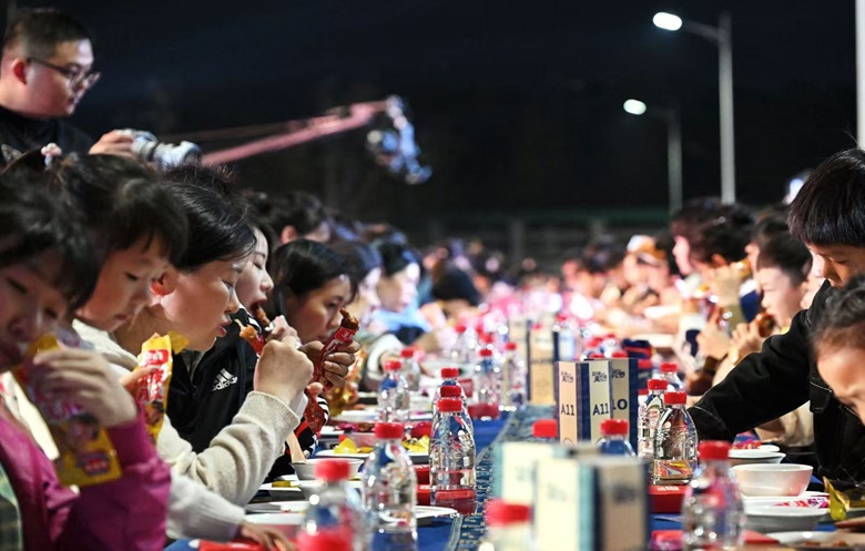 Largest chicken feet tasting event | Guinness World Records