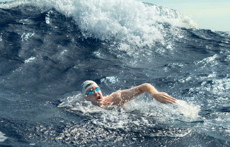 Fastest time to swim the Moloka'i Channel (male) | Guinness World Records