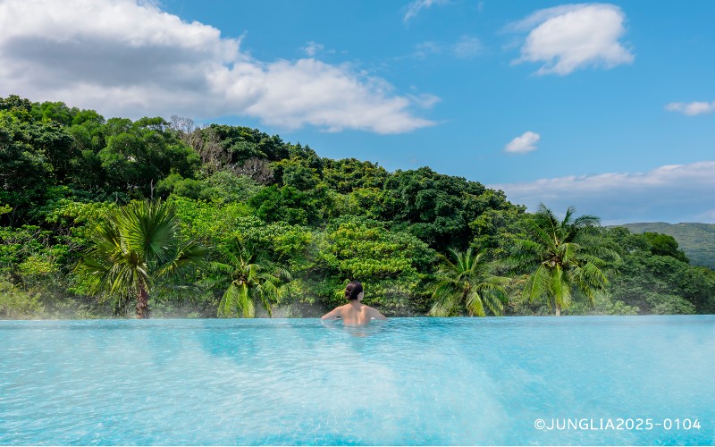 Largest infinity public bath | Guinness World Records