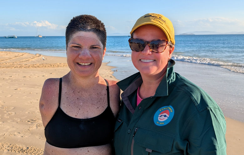 Longest distance swim with fins and swim aids (female) (AA3) | Guinness ...