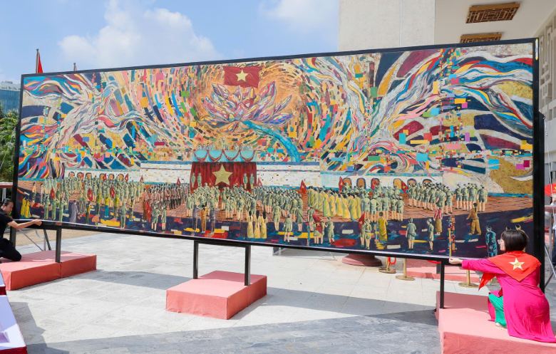 Largest lacquer painting | Guinness World Records