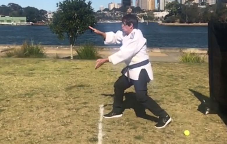 Fastest tennis ball caught | Guinness World Records