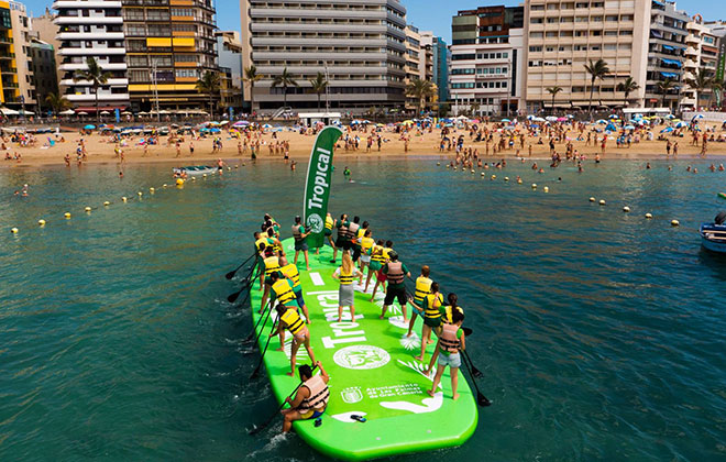 Largest stand up paddle surfing (SUP) board | Guinness World Records