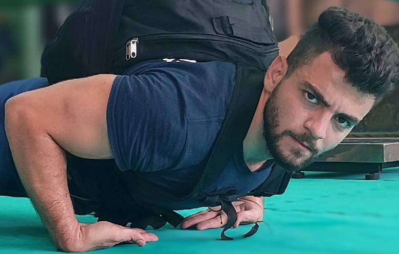 Most back of hand push ups carrying a 100 lb pack in one minute (male ...
