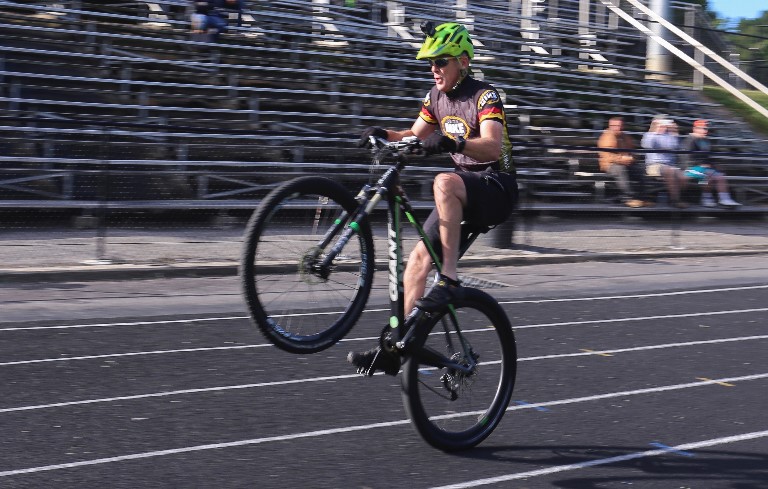 Fastest bicycle wheelie over 100 metres | Guinness World Records