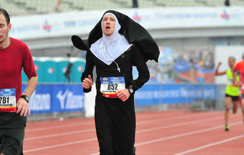 Fastest marathon dressed as a nun | Guinness World Records