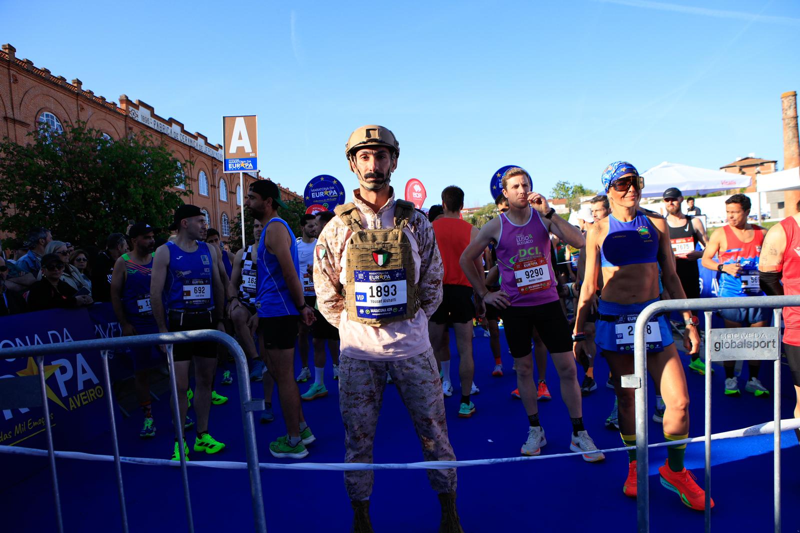 Fastest marathon in full military uniform (male) | Guinness World Records