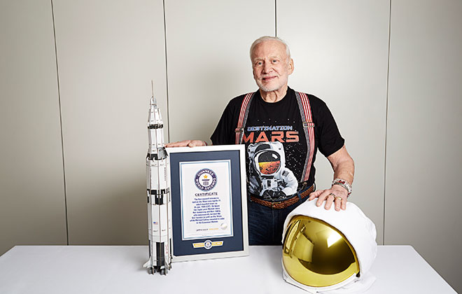 First men on the Moon | Guinness World Records