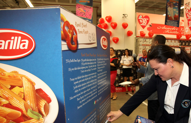 Largest box of pasta | Guinness World Records