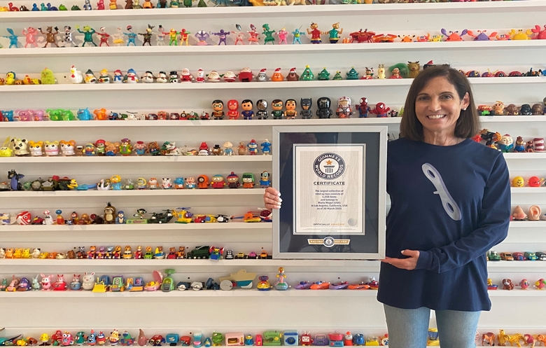 Largest collection of wind up toys | Guinness World Records