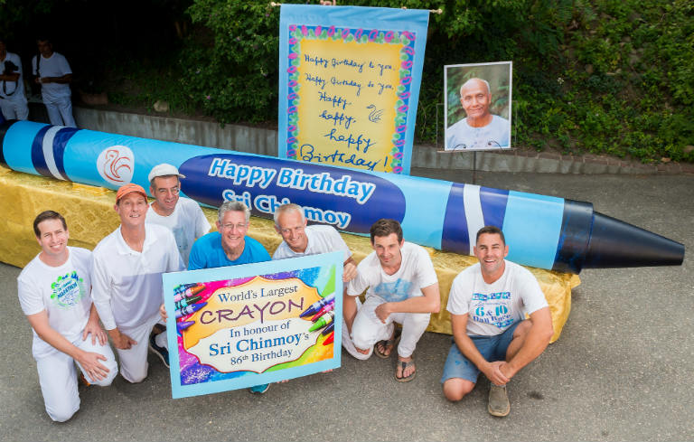 Largest crayon | Guinness World Records