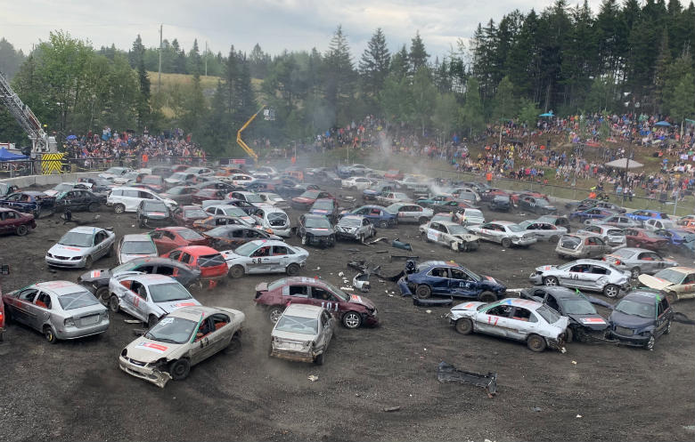 Largest demolition derby | Guinness World Records