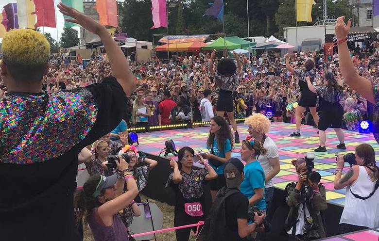 Largest disco dance | Guinness World Records