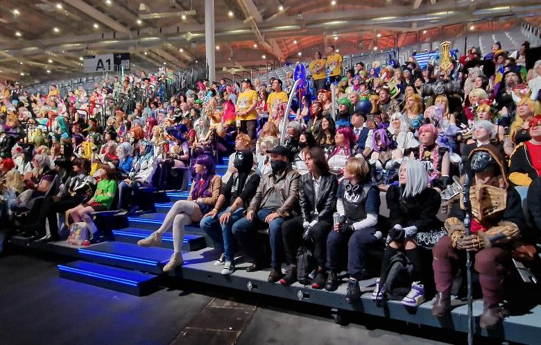 Largest gathering of people dressed as videogame characters | Guinness ...