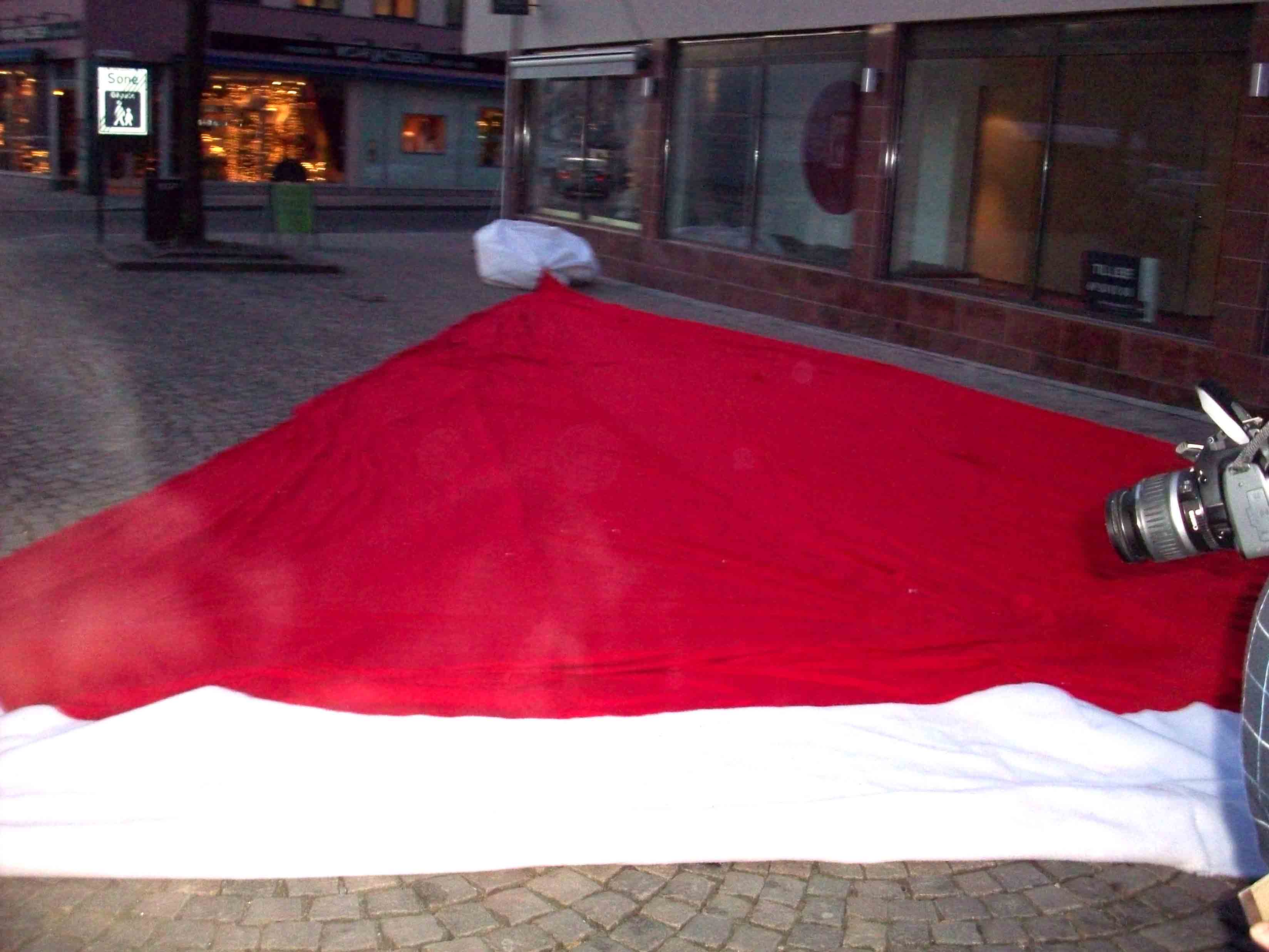 Largest Santa hat | Guinness World Records